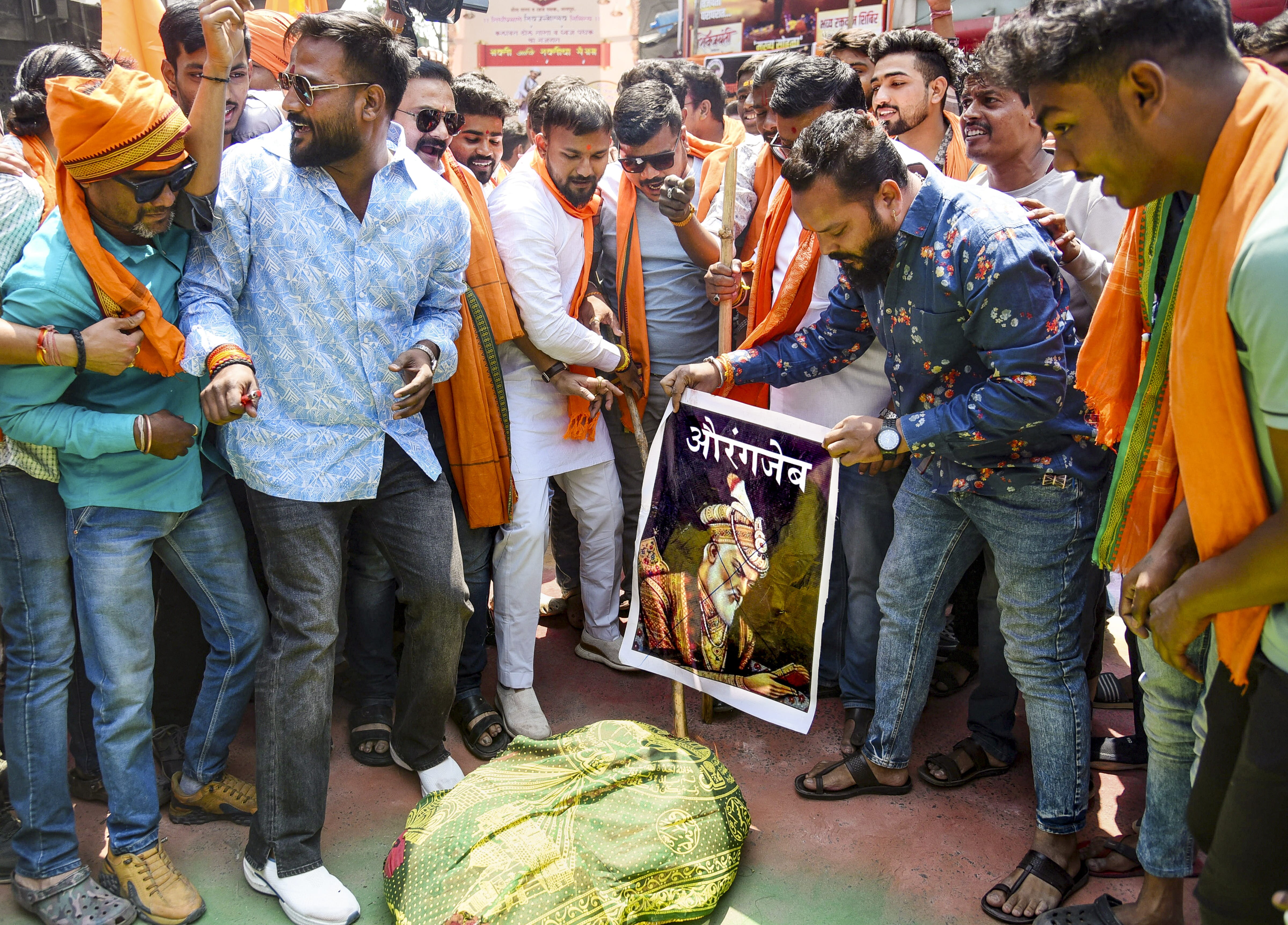 Nagpur violence - Nagpur violence how it broke out amid Aurangzeb row - India Today